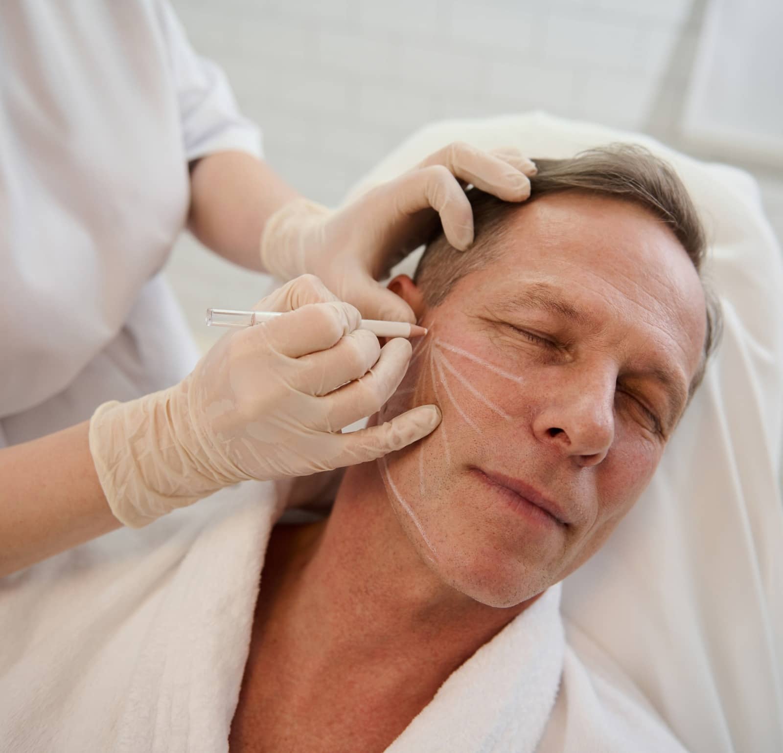 Comment obtenir un effet liftant pour les hommes en remodelant les ...